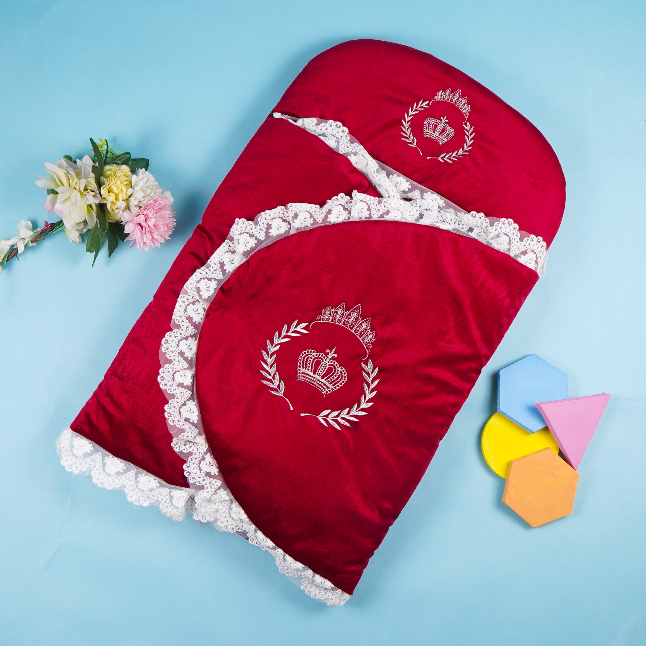 Baby Velvet Carry Nest Crown Red - Bloom Baby – Baby Planet